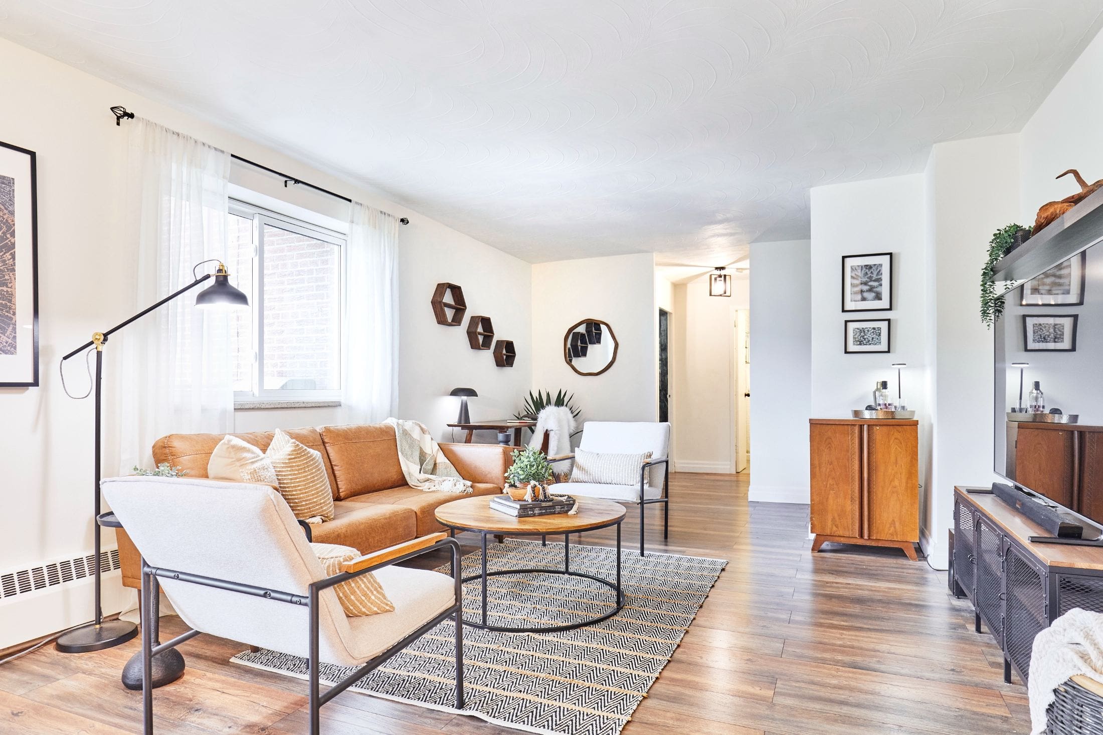 800 Kennedy Rd Unit 401 | Listed by Stuart Nodell